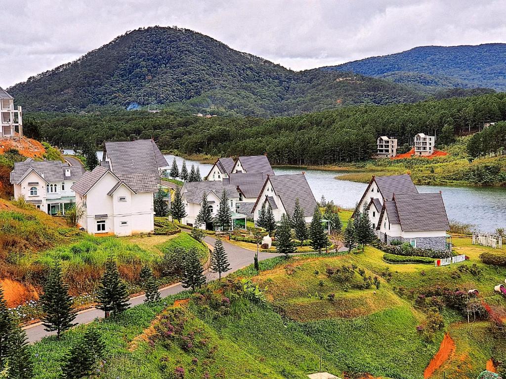 DA LAT Fun & Easy Package | Flight + Hotel 3D2N @ Dalat Wonder Resort ...